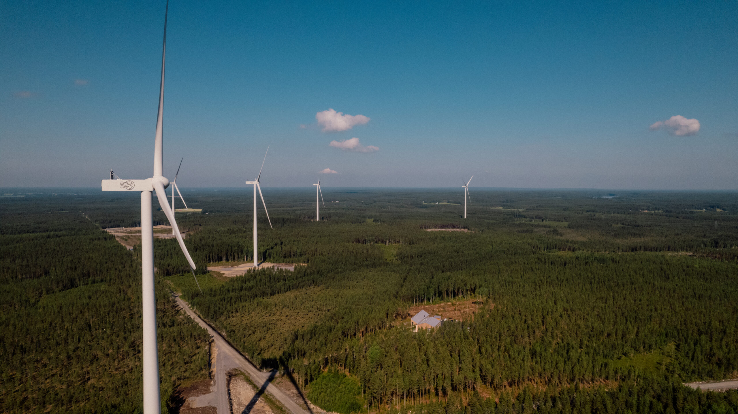 Wind turbines operate at full power in Ilmatar’s first hybrid park ...